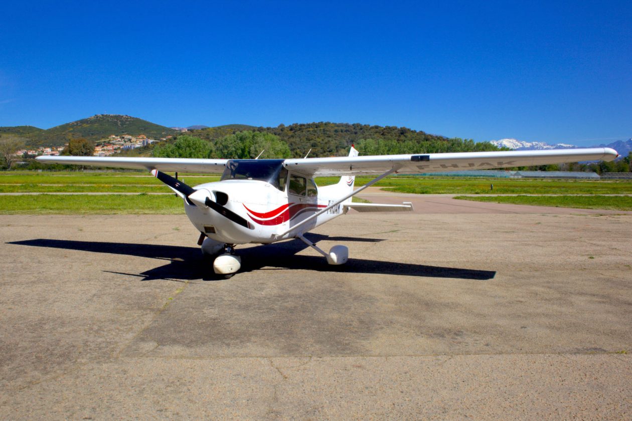 Cessna 172 SP FHJAK Aeroclub De La Corse cessna-172-sp-fhjak-aeroclub-de-la-corse